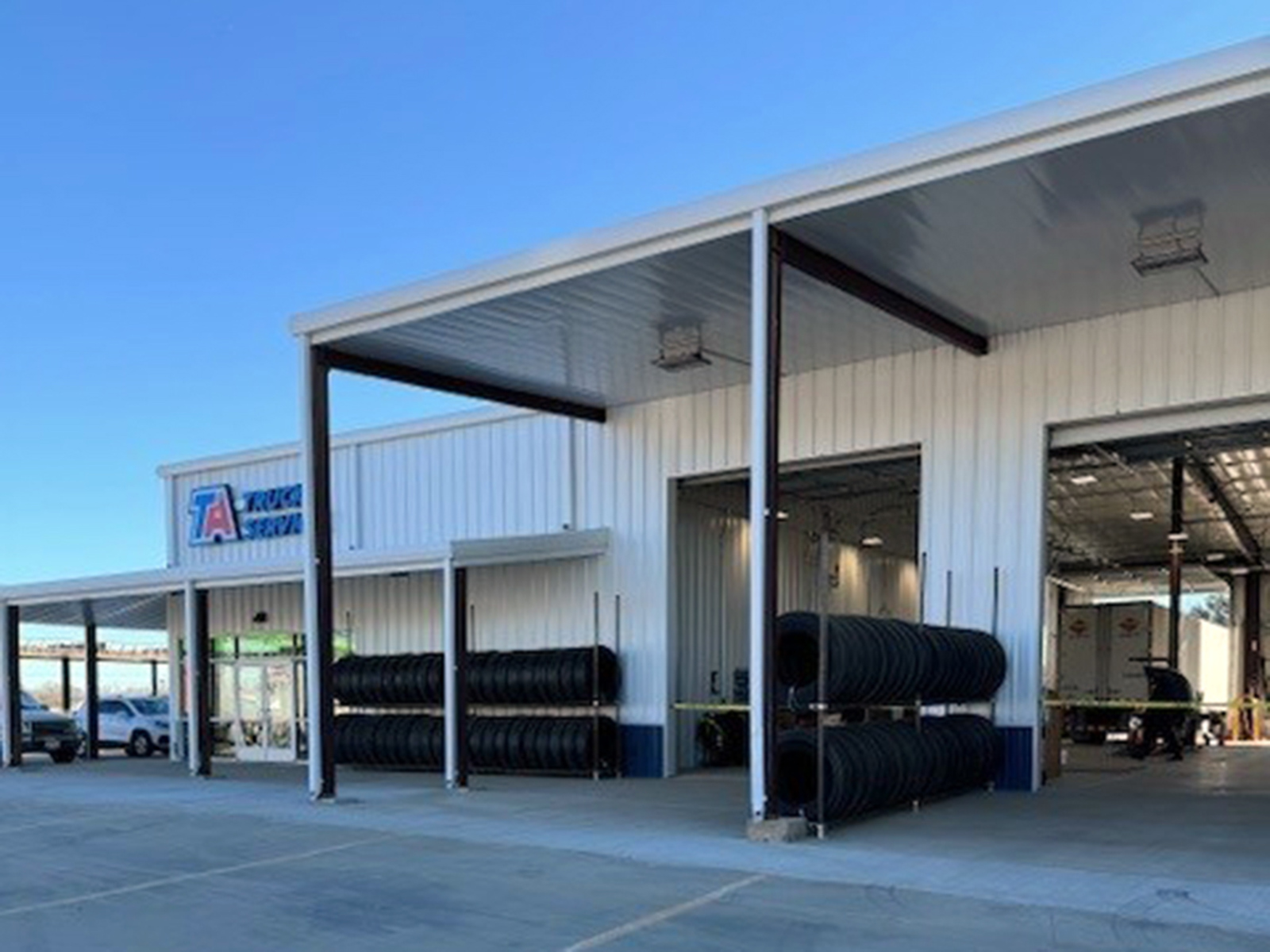 TA Truck Service Center Opens in Mt. Vernon, Texas | TravelCenters of ...